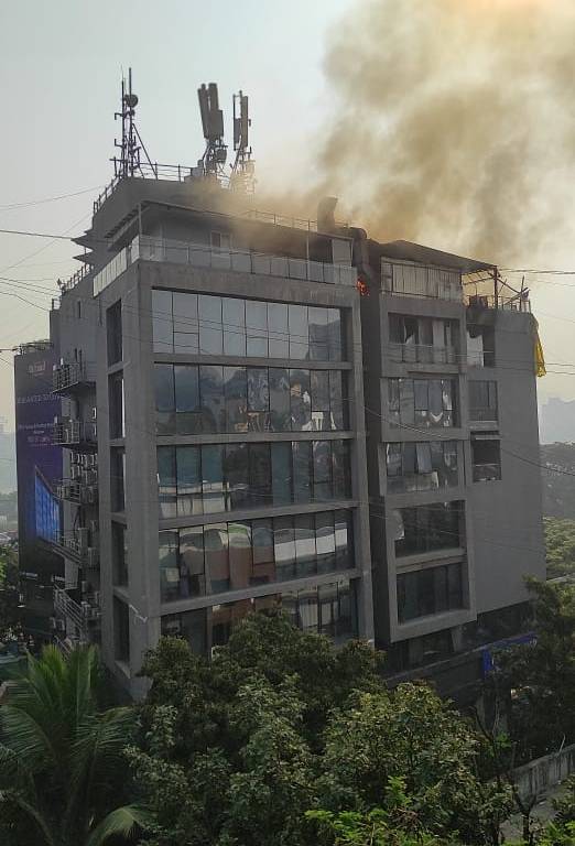 Fire In Pune Marvel Vista Building At Lullanagar Chowk, Kondhwa ...