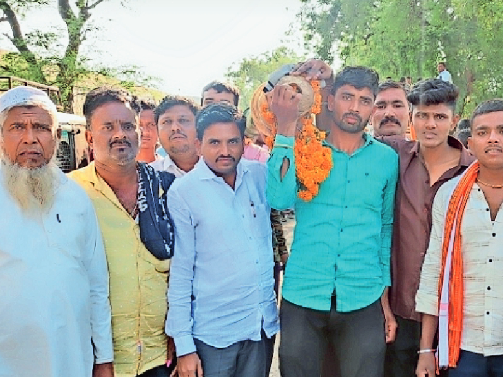 Arrival of Kathi at Shahe Dilaw Baba Dargah in Baerkheda | आगमन ...
