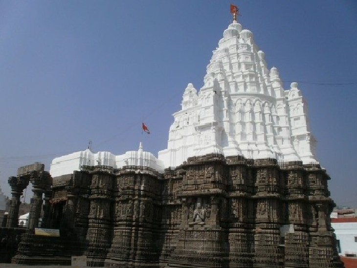 At Aundha Nagnath, masks are compulsory for devotees and employees ...