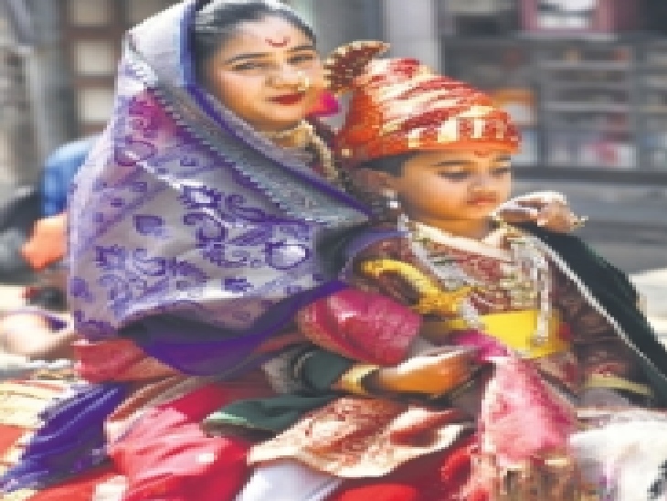 Jai Jijau in the procession, Jai Ghaesh of Jai Shiva; These historical ...