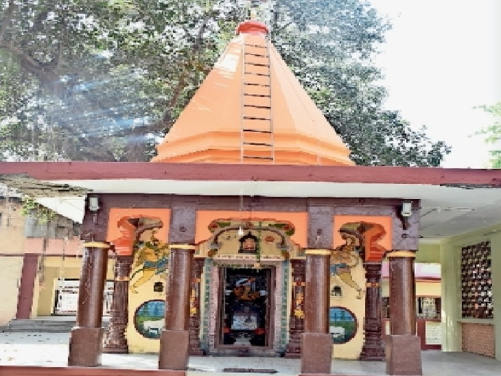 Appa Maharaj's tomb will be made Pratipandharpur; Planning started | आज ...