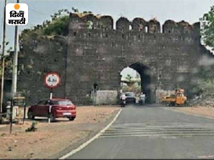 Alternative Three Bypasses for Historic Arch at Daulatabad Ghat in ...