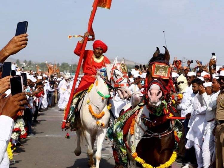 Sant Dnyaneshwar Maharaj's first standing arena of palanquin ceremony ...