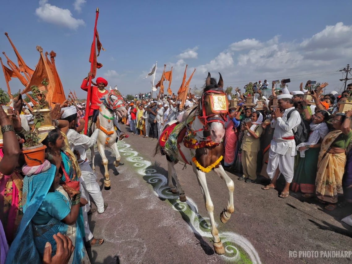 Sant Dnyaneshwar Maharaj's first standing arena of palanquin ceremony ...