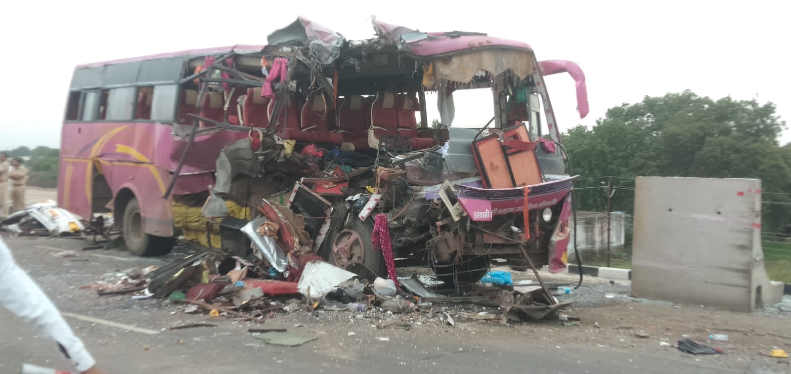 PHOTO of shocking accident; Buldhana Malkapur Travelers Bus Accident ...