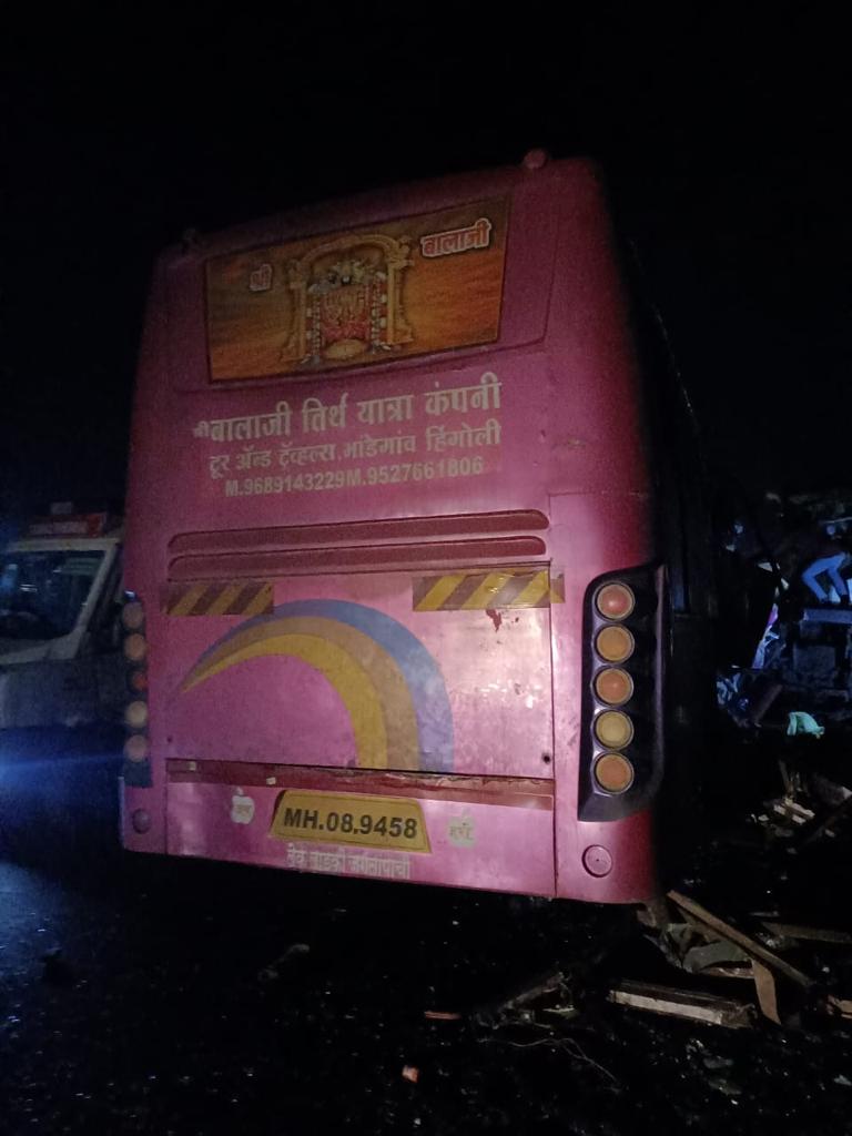 PHOTO of shocking accident; Buldhana Malkapur Travelers Bus Accident ...