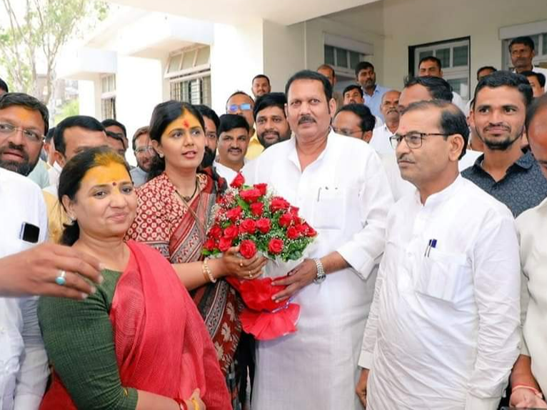 BJP leader Pankaja Munde Shiva Shakti Parikrama Maharashtra Daura in ...