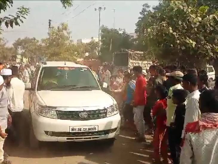 Abdul Sattar was ousted by the villagers of Borgaon Savarni ...