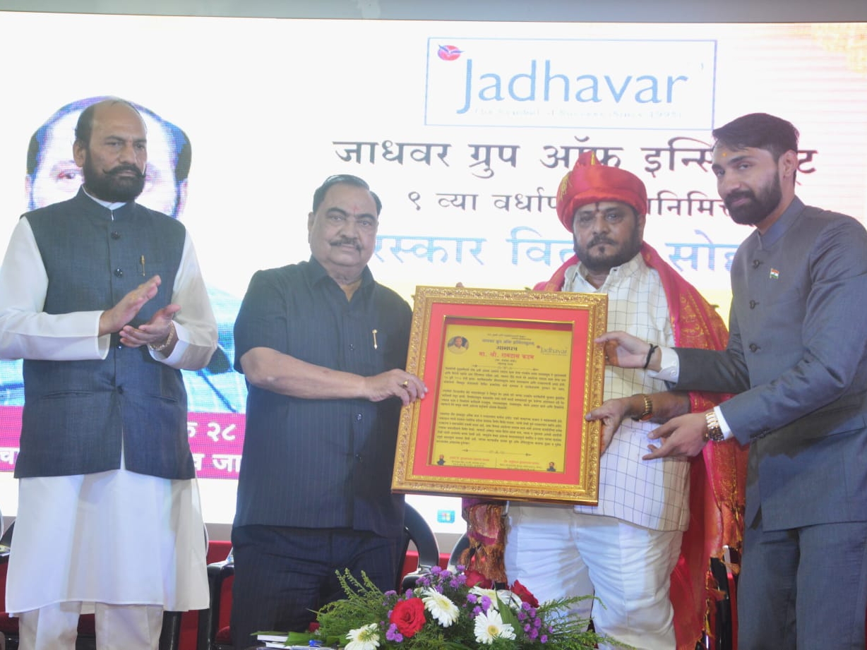 Shiv Sena leader Ramdas Kadam on Maratha reservation | ज्यांचे पोट ...