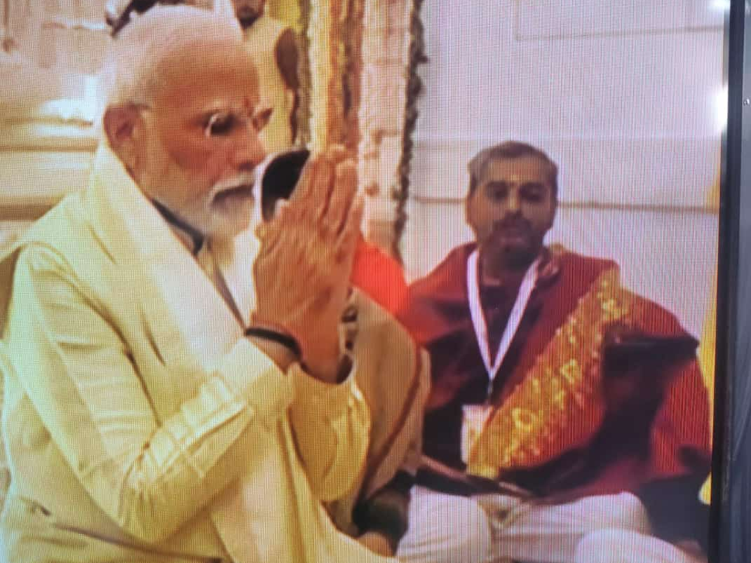 Ramlalla idol installation on Ved Bhaskar Prashant Shastri Joshi ...