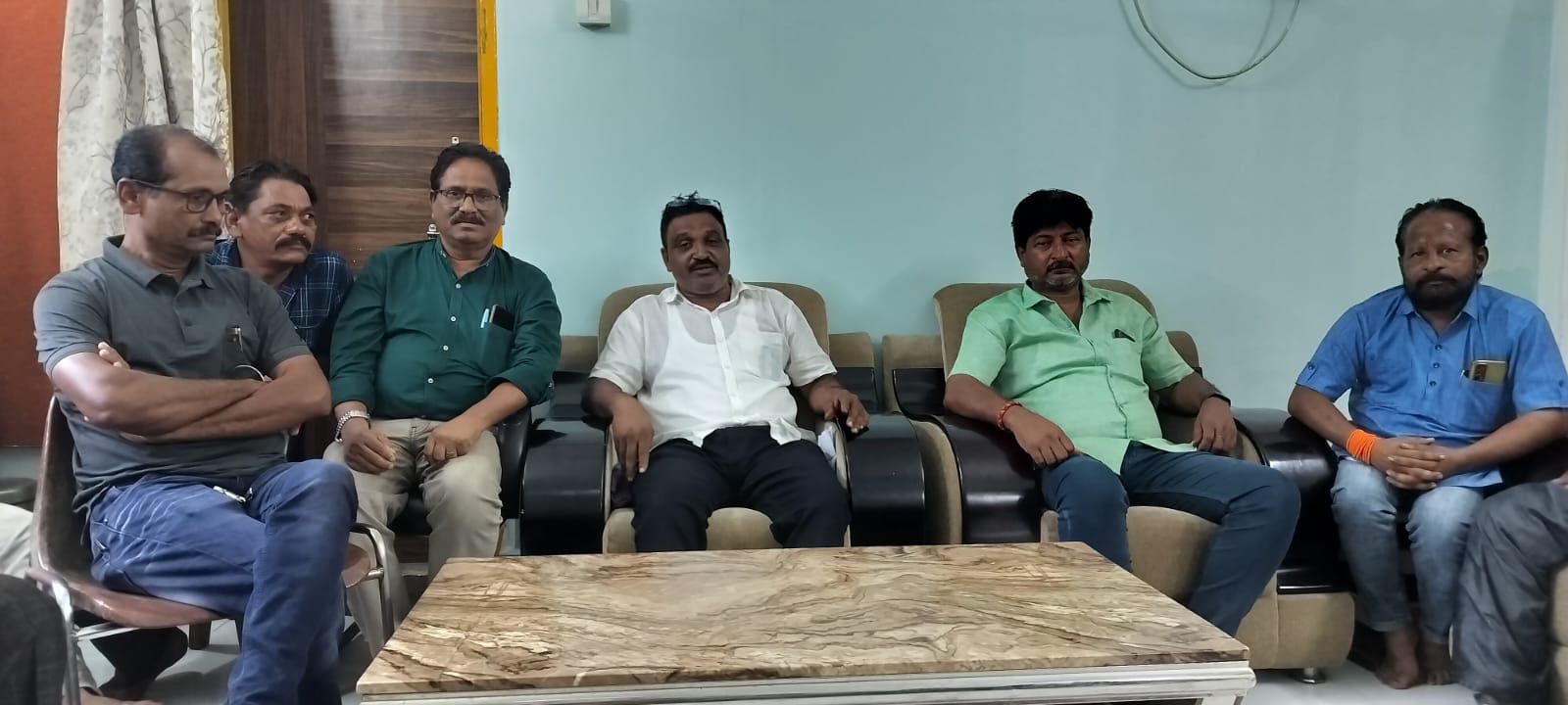 In front of Shreya, who created an obstacle to the statue, Nirvala said ...