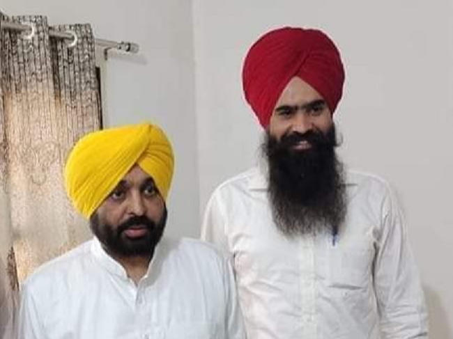 Punjab CM Bhagwant Mann removed his OSD | CM भगवंत मान यांनी त्यांचे OSD हटवले: पंजाब ...