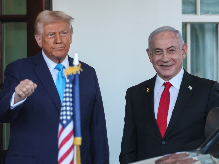 PM Netanyahu Gifts President Trump A Golden Pager During US Visit ...