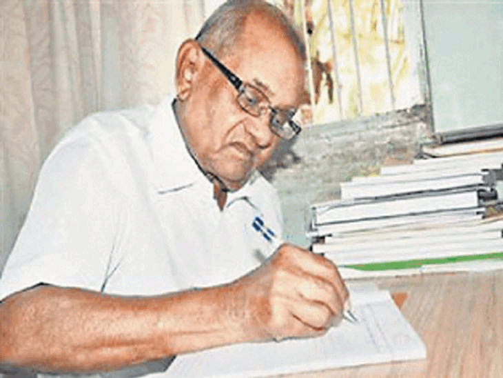 Marathwadi dialect writer R. R. Borade passes away, was honored with ...