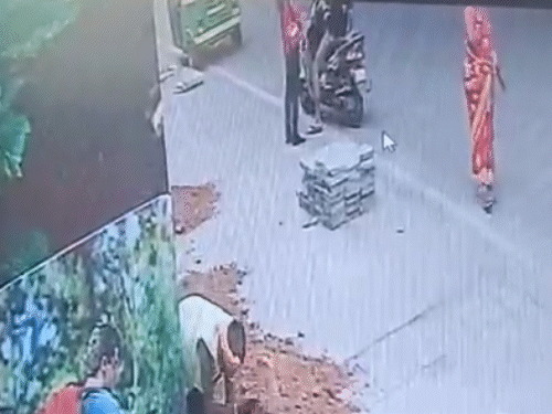 Bengaluru Rapido Rider Woman Attack; New CCTV Footage Reveals Slap