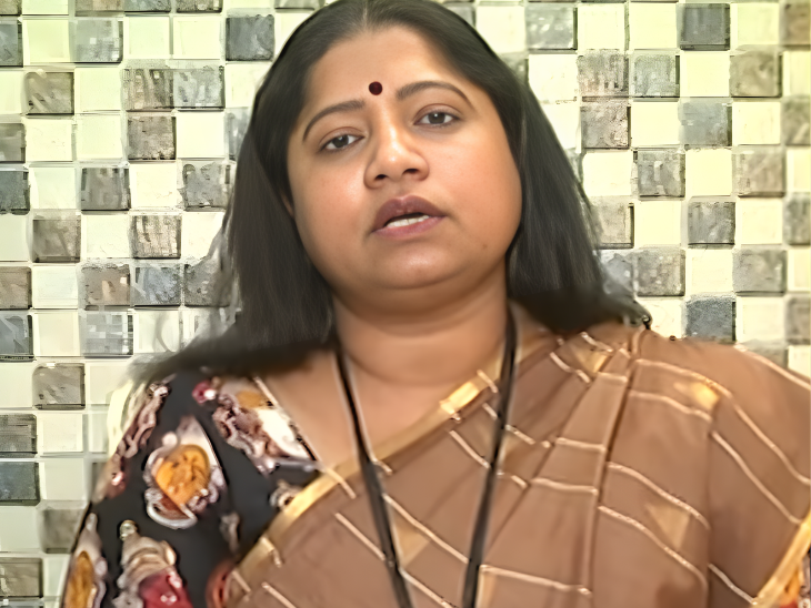 Solapur Sushma Andhare Kala Kendra Row; Shinde Group Links Chhamchham ...