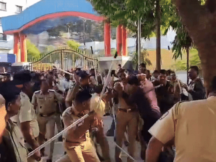 Akola EVM Tampering Allegation; Thackeray Faction Demands Halt Vote ...