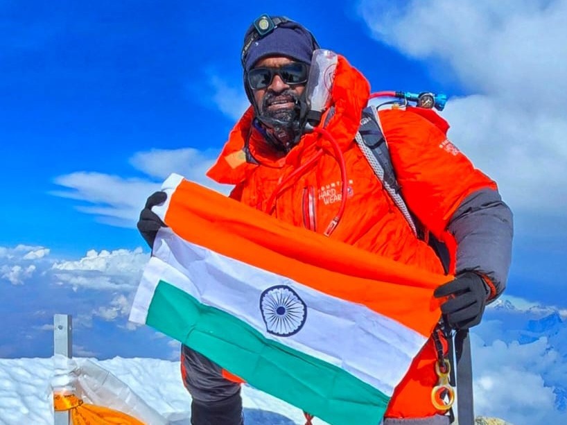 API Shivaji Nanware Conquers Dhaulagiri; Maharashtra Police History Made