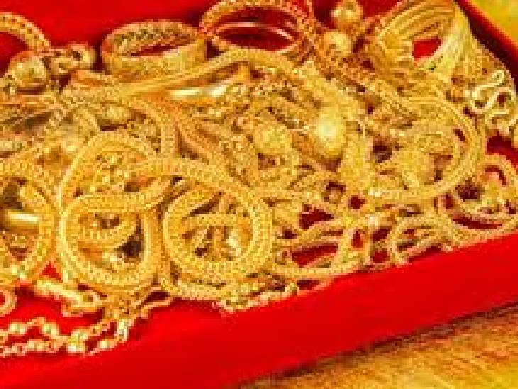 Real gold pledged in the bank was taken out and replaced with fake gold.