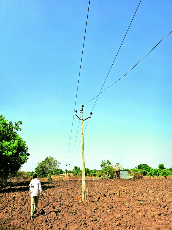 Storm hits 11 villages, power outage for 20 hours, two main electricity ...