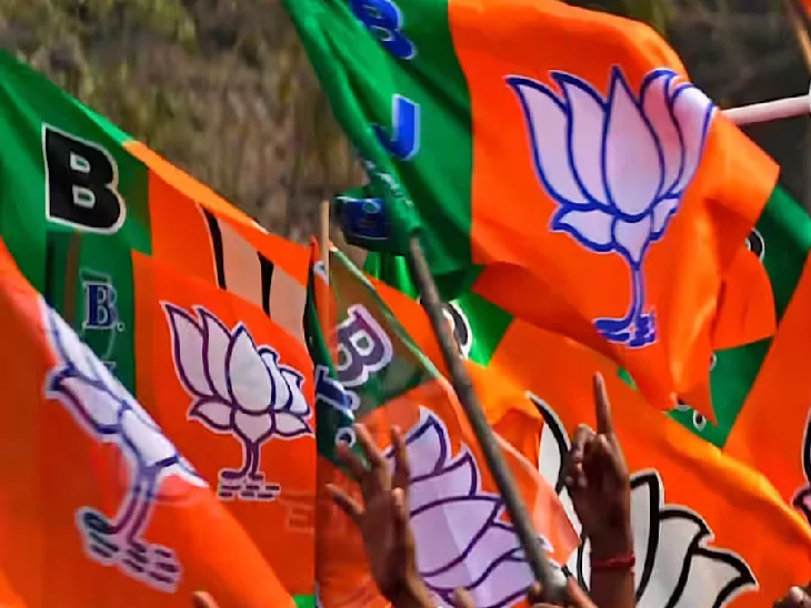 BJP Shifts Nagpur Corporators Goa Preventing Election Cross Voting
