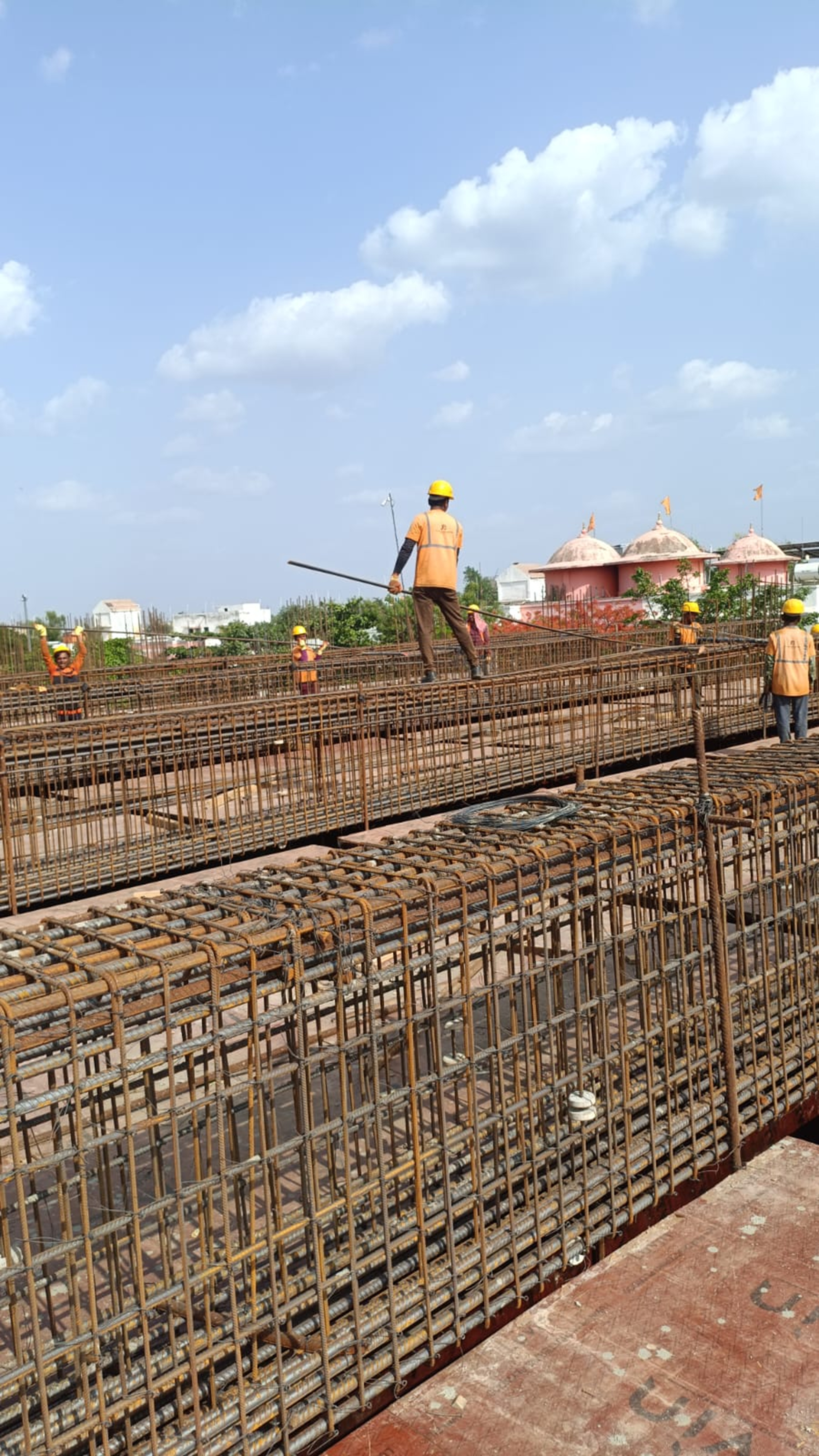 The work of the Mahaprasadgriha of Annachhatra Mandal is progressing up ...