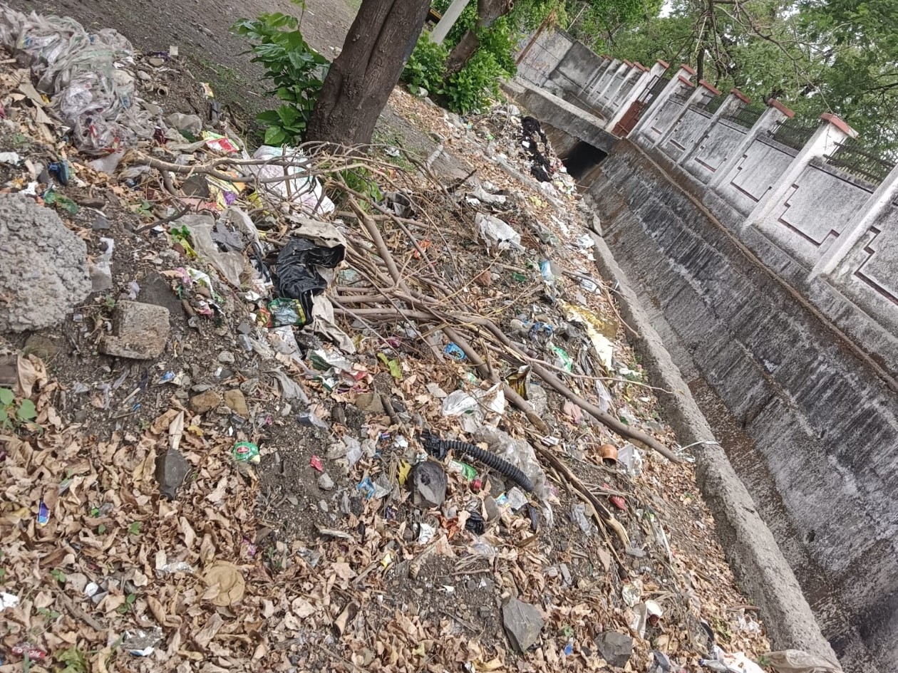 Amravati Homeguard Office Garbage Dump; Public Health Crisis