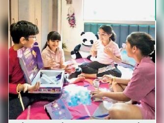 Split-family and single-parent families are making friends with children