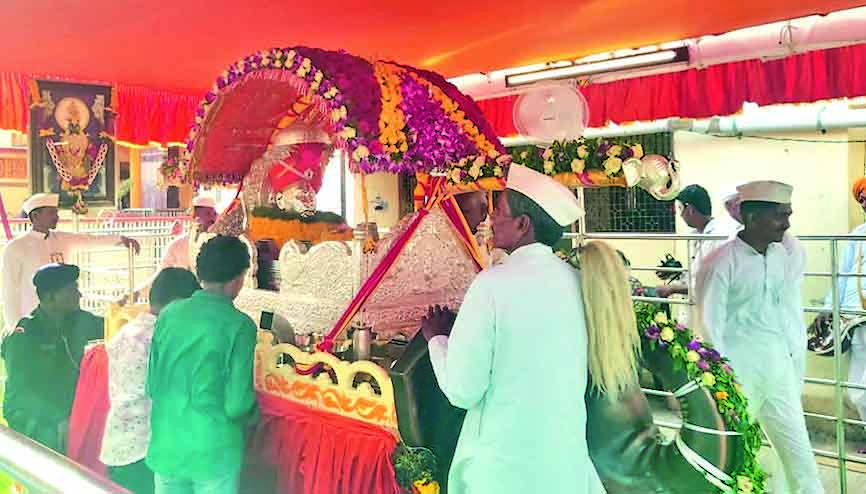 'Shri's' palanquin will stay in the city for 2 days, Sant Gajanan ...