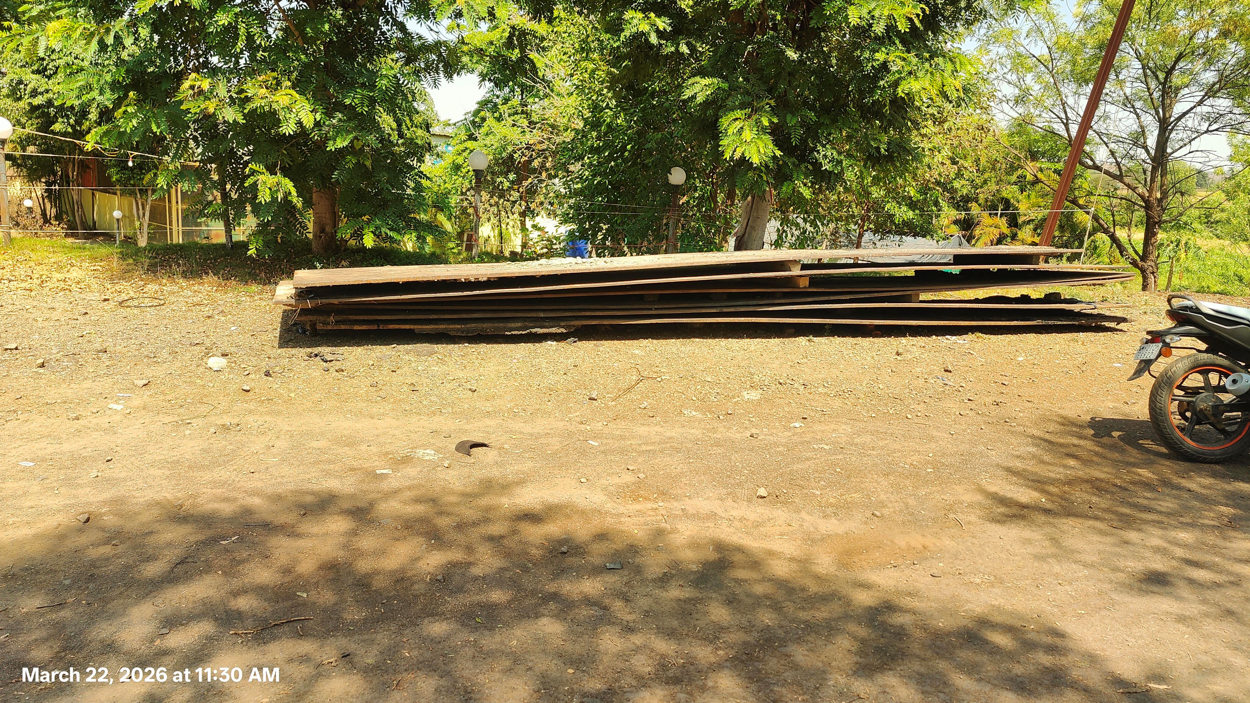 Six iron plates on Khadakpurna bridge collapsed