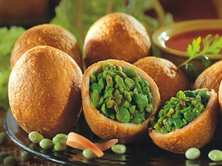 Try delicious and very Yummy Lilva Kachori recipe to enjoy Winter ...