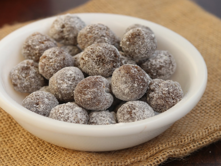 Try very Healthy and delicious Amla Gatagat recipe | શિયાળામાં બનાવી લો ...