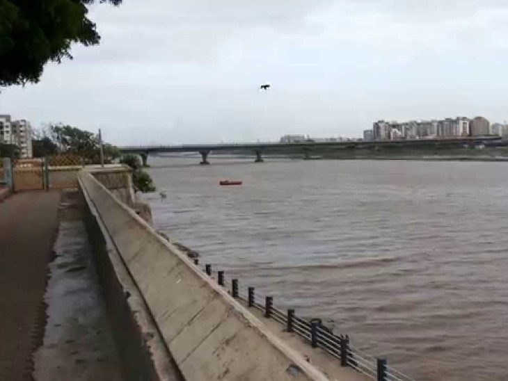 The Tapi Riverfront project, to be completed in 15 years, seeks ...