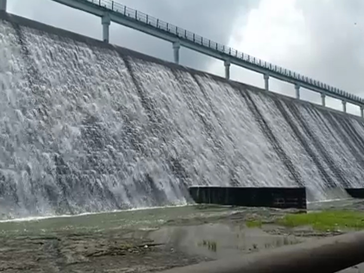 Aji 1 dam overflow after 4 year so many people came seen at dam | 4 ...