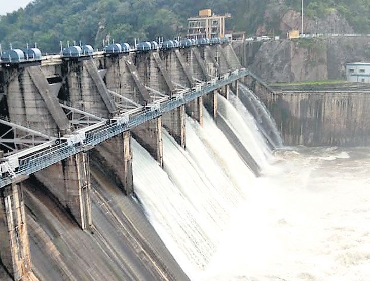 24 thousand cusecs of water was released from Panam Dam | પાનમ ડેમમાંથી ...