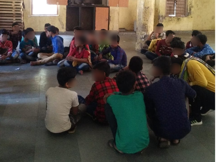 29 child laborers released from embroider work in Bhatena