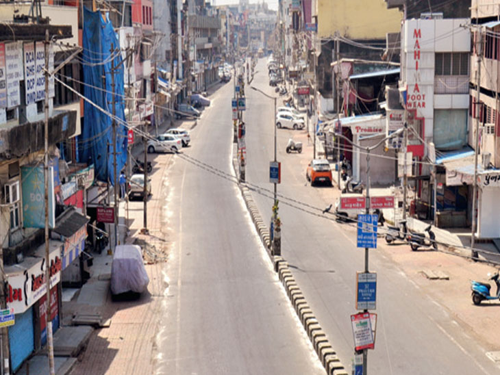 Vapi Town-Gunjan shops did not open despite government order | લોકડાઉન ...