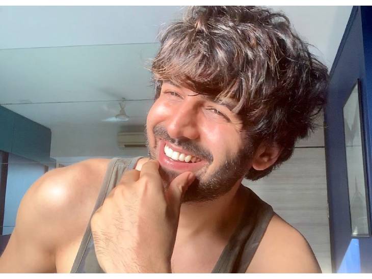 Kartik Aaryan shared the first look of 'Dhamaka' said- Meet 'Arjun ...