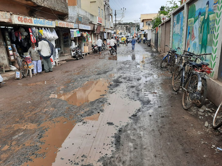 Jamkhambhaliya is a magical city where the road 'disappears' every two ...