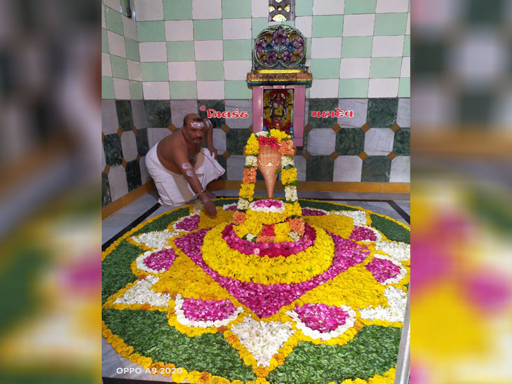 Decoration of flowers and billboards to Nilkanth Mahadev in Babra | હર ...