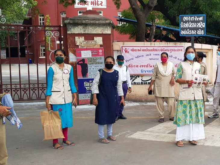 Women in Jamnagar were informed about 181 Abhayam helpline | પ્રારંભ ...