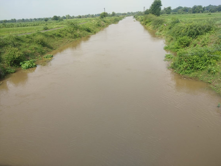 1100 cusecs of water released from Kadana Dam through Sujalam Sufalam ...