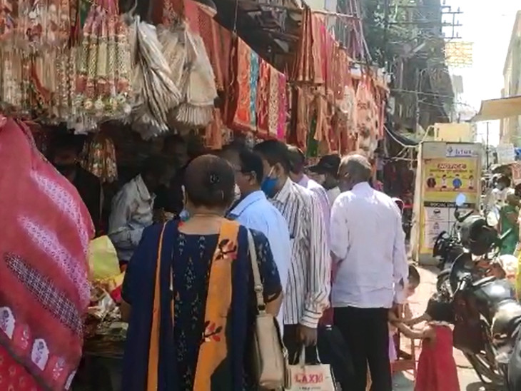For the first time in 150 years, the men's garba will not take place in ...