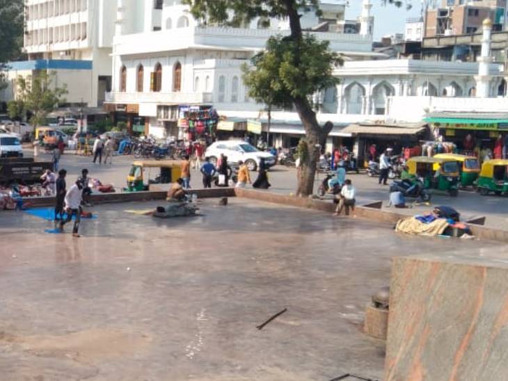 Crowds flock to Kalupur Vegetable Market, Kalupur Darwaza and Lal ...