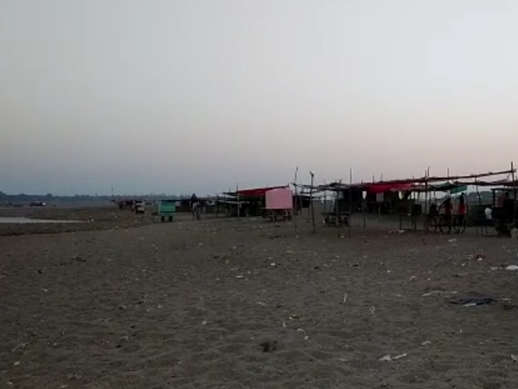 Shri Rang Avadhut Temple, a pilgrimage site on the banks of Narmada ...