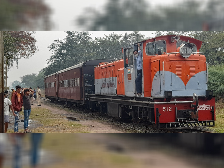 The final journey of the Billimora-Waghai narrowgauge train | કુતુહૂલ ...