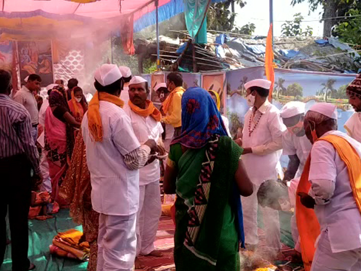 As many as 12 families of Dang district re-converted to Hinduism, Vedic ...