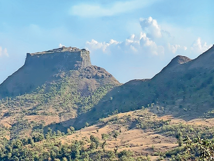 Hatgarh Fort, on the border of Saputara, attracts tourists from all ...