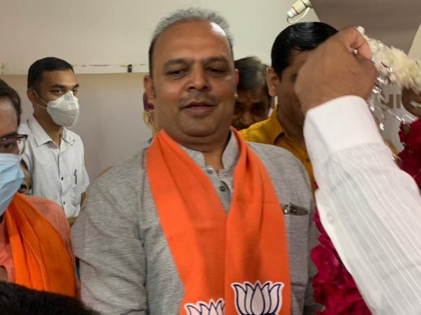 kirit parmar become mayor of ahmedabad while keyur rokdiya elected ...
