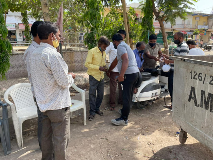 18 arrested for gambling in pavilion in front of Veer Jund Hanuman ...